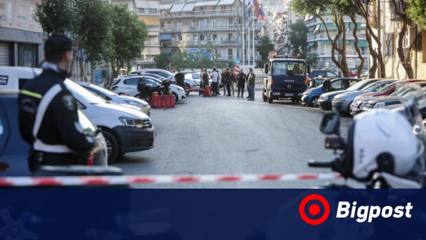 Νέος Κόσμος: Βρέθηκε αυτοκίνητο με βαρύ οπλισμό – Καλάσνικοφ ...