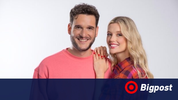 «ΕΡΤ Backstage» στην ΕΡΤ1 με την Κωνσταντίνα Κομμάτα και τον Μιχάλη Παπαδημητρίου - Bigpost.gr