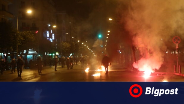 Θεσσαλονίκη: Επεισόδια μετά το τέλος της πορείας για το Πολυτεχνείο ...