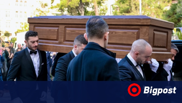 Βασίλης Καρράς: Θρήνος στο Κοκκινοχώρι Καβάλας όπου θα ταφεί – Ρέμος ...