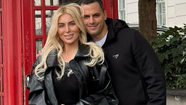 Κατερίνα Καινούργιου: Η φωτογραφία που δημοσίευσε ο σύντροφός της από το στολισμένο σαλόνι του ...