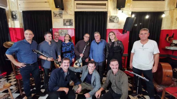 ATTICATV: «ΡΕΜΠΕΤΙΚΟ ΒΕΡΑΝΙ», αφιέρωμα στον Βαγγέλη Κορακάκη – Σάββατο ...