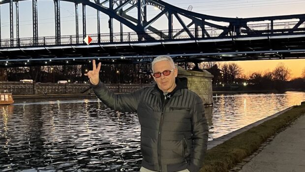 Τάσος Δούσης και οι «ΕΙΚΟΝΕΣ» ταξιδεύουν στην Κρακοβία - Κυριακή στις 17:45 στο OPEN - Bigpost.gr