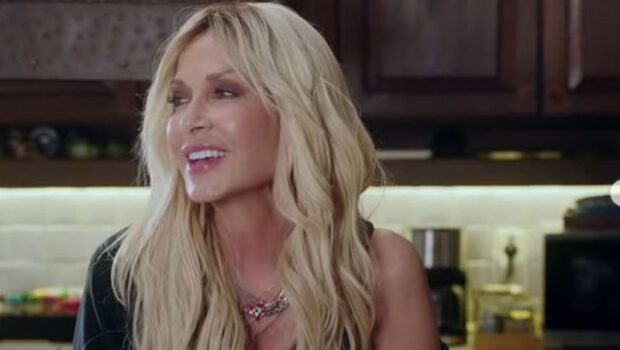 Άννα Βίσση: Ποζάρει με μπικίνι στην παραλία - Η φωτογραφία από τις διακοπές της στις Φιλιππίνες ...