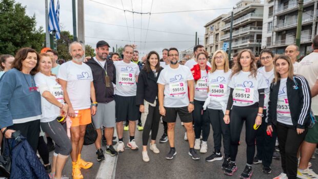 Με το μήνυμα «κάθε βήμα, μία νίκη» έτρεξαν οι εργαζόμενοι της ΕΡΤ στην ...